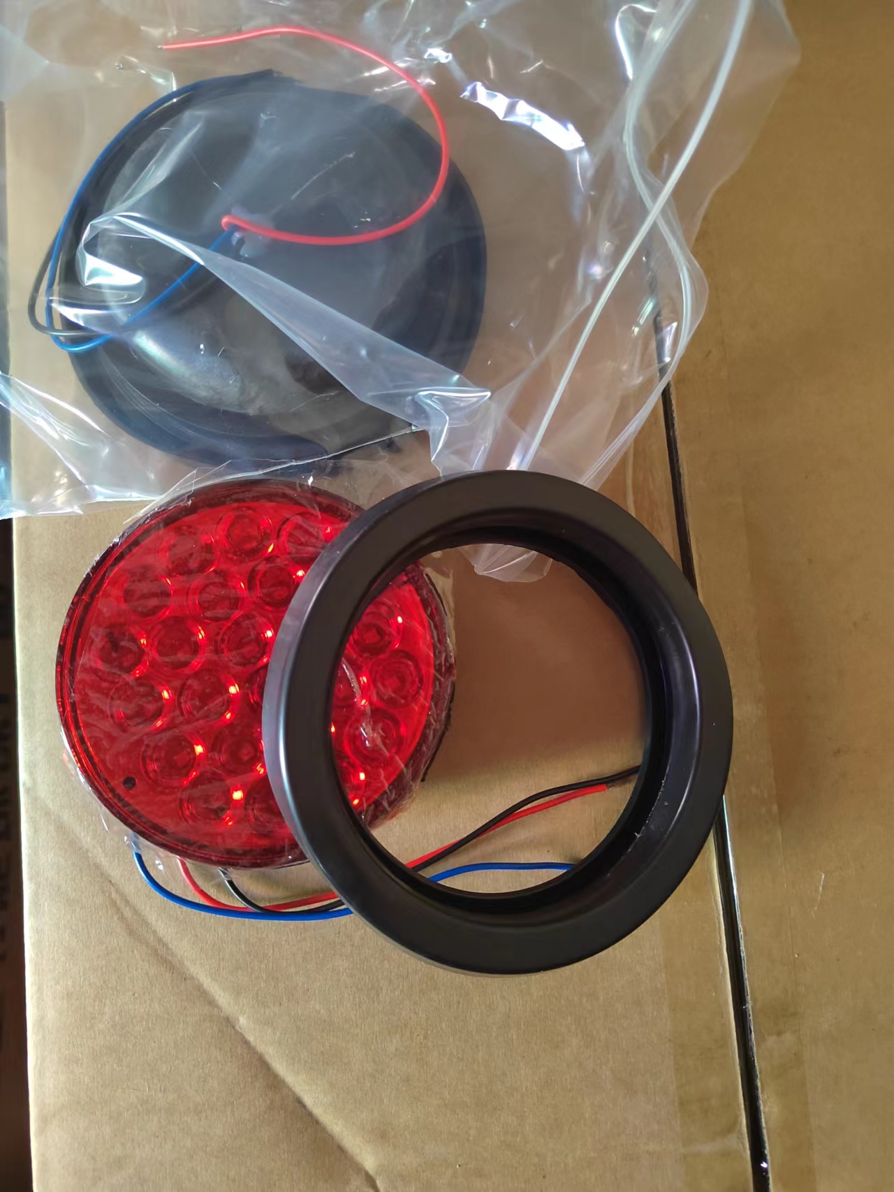 Sinotruk Howo Beiben Foton Auman Truck Fog Tail Light Spare Parts, High ...