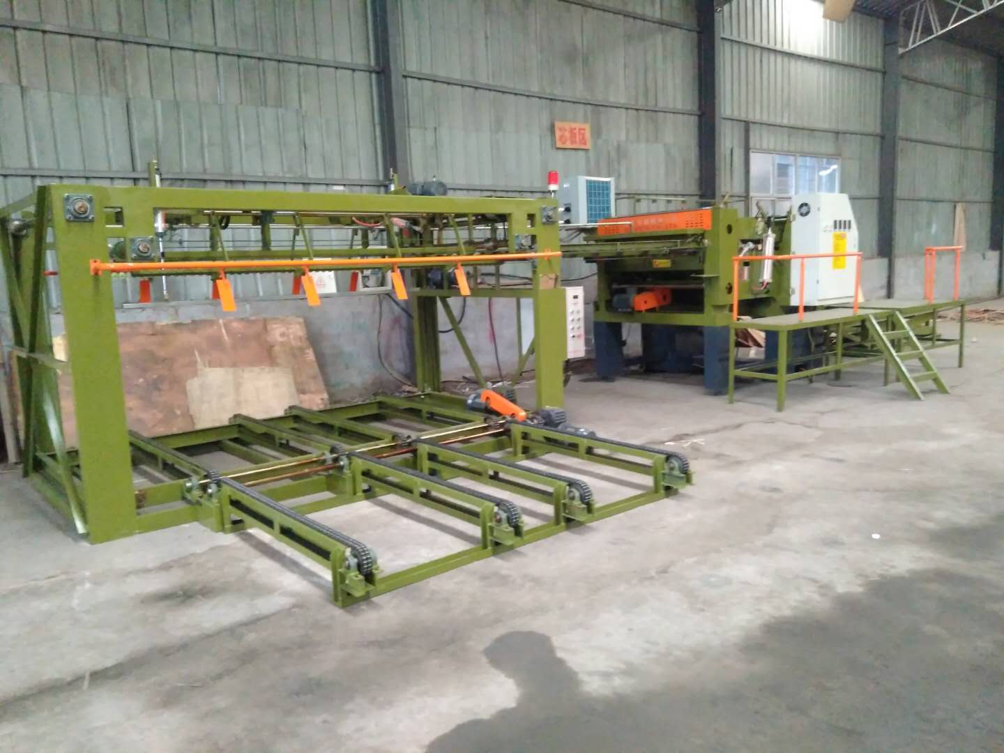 Plywood Veneer Splicing Machine: Precision Wood Veneer Process Machine ...