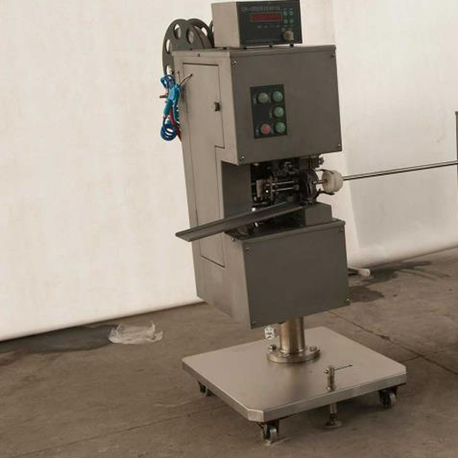 Pneumatic Automatic Sausage Clipper Machine For Meat Processing, High ...