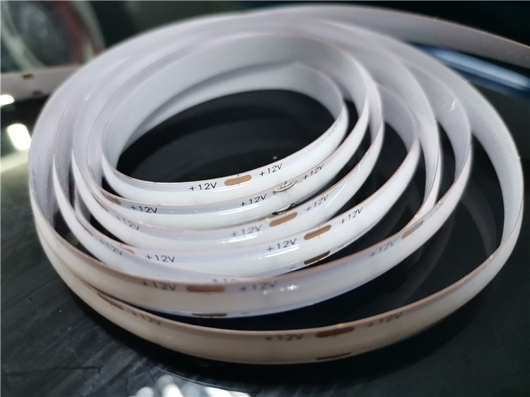 Cob Led 스트립 라이트 Fpc 칩 Led, Bossgoo.com의 고품질 Cob Led 스트립 라이트 Fpc 칩 Led