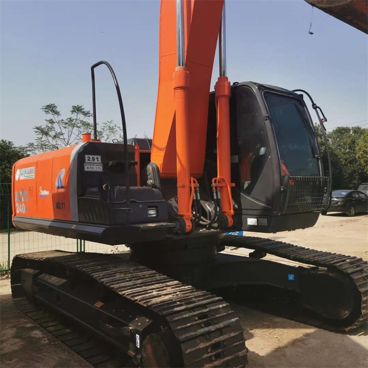 Used Hitachi 240-3 Excavator - Japan Original Second-hand Earthmoving ...