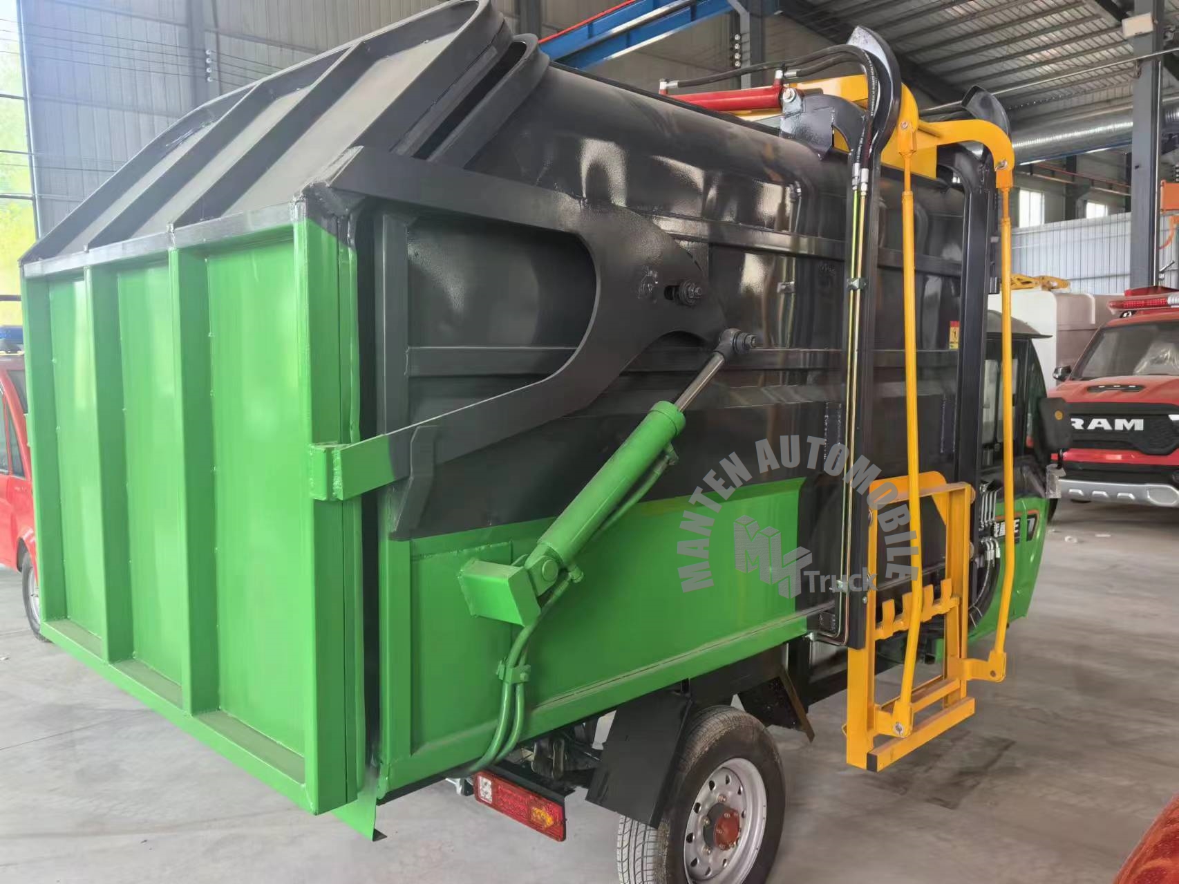Factory Price Three Wheel Electric Garbage Truck With Hydraulic Lifter ...