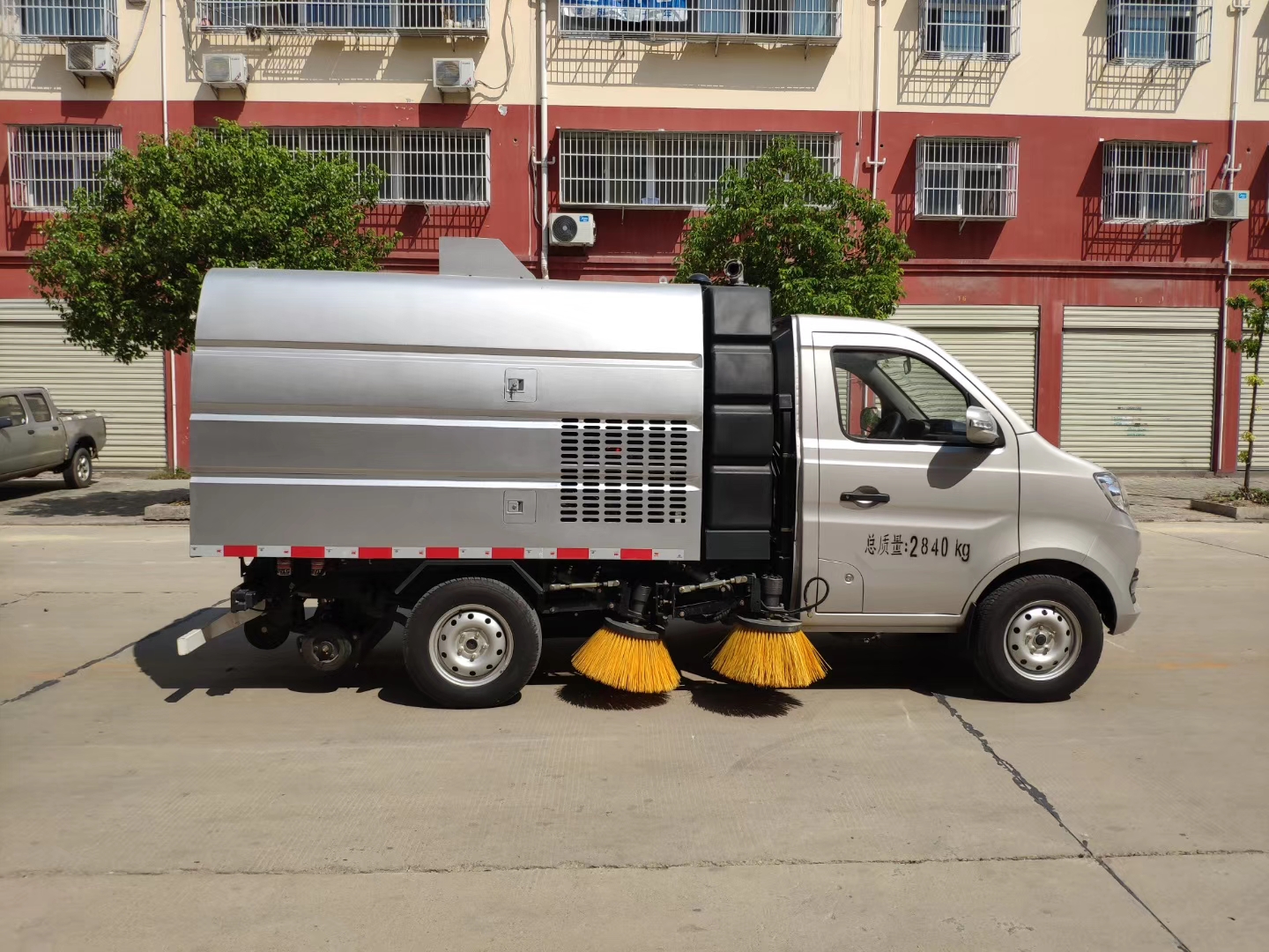 Japan Technology Chang An Brand 2 Ton Cleaning Sweeper Truck For Sale ...