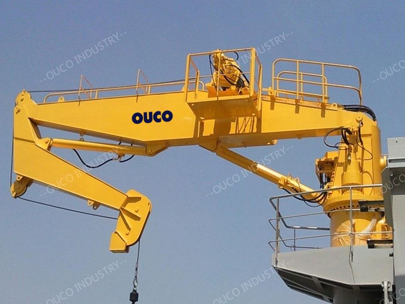 Offshore crane with wave compensation for high sea conditions