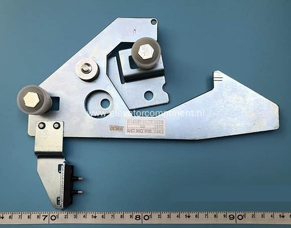 Schindler V30 Landing Door Locking Device