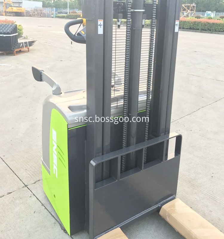 Ride On Electric Stacker 1.2ton Db12, High Quality Ride On Electric ...