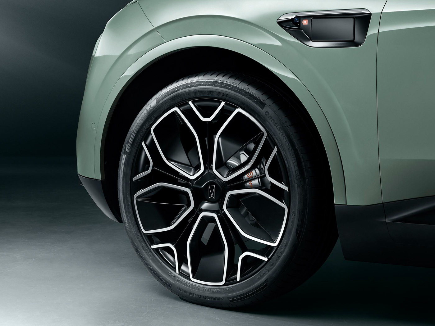 Avatr 11: 4-wheel Drive Electric Car With 700km Range, 4 Doors & 5 ...