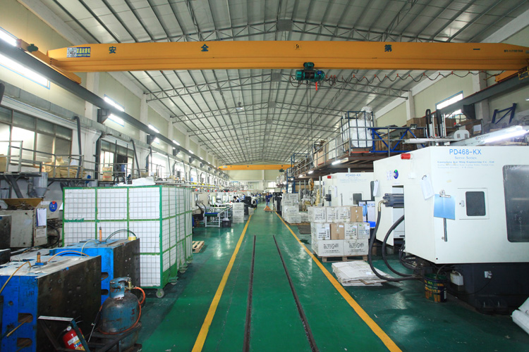 Mr. Mould Injection Mould Machine Production & Plastic Services, High ...