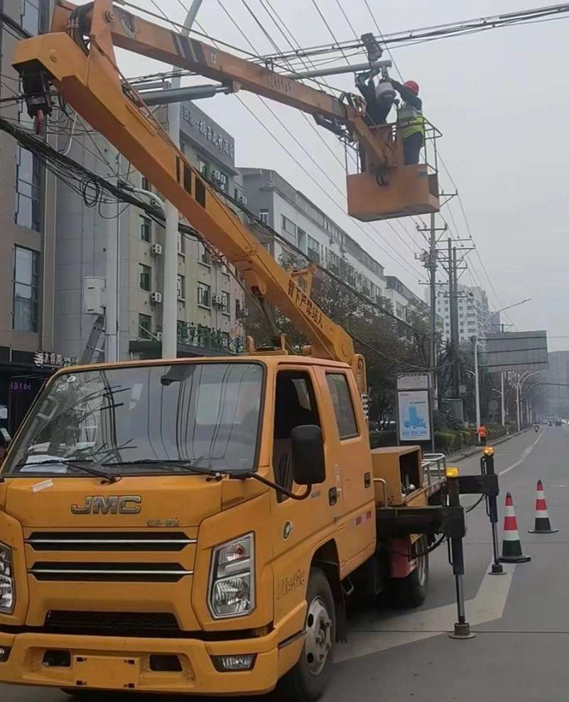 Curved arm Jiangling 13m high altitude work vehicle China Manufacturers ...