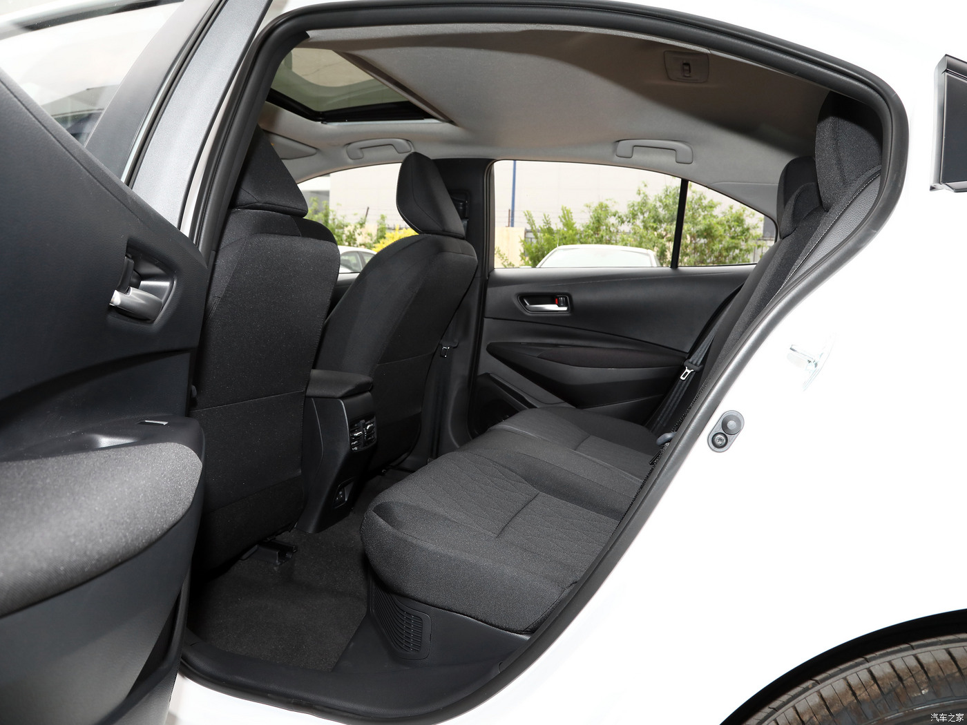 Coro Lla 2023: Affordable 1.8l 98hp L4 Hybrid Petrol Car Pioneer ...