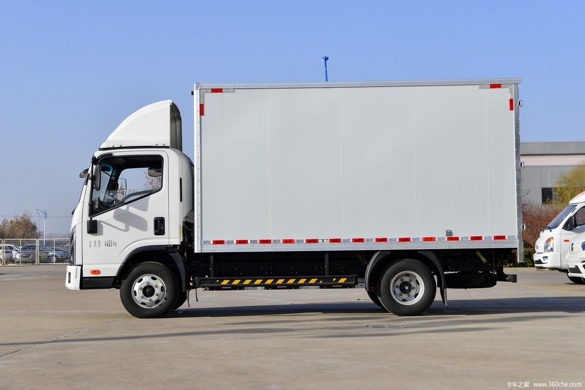 Kama Kaijjie Em3 Electric Cargo Truck - 6x2 Pickup For 3 Passengers ...