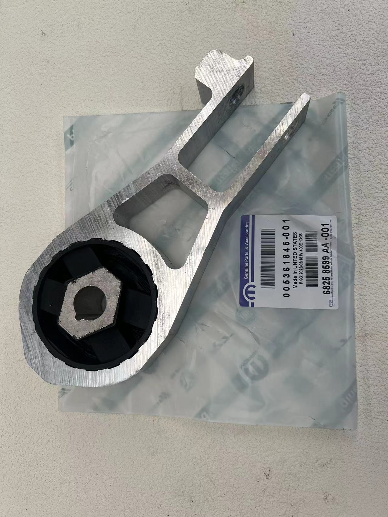 Rear Engine Mount For Jeep Renegade, Fiat 500x 2.4l 15-18 A/t - Part ...