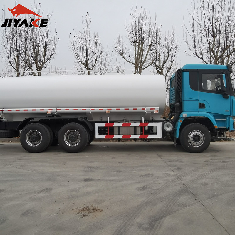 10/12 Wheels China Sinotruk Howo Shacman Heavy Road Sprinkler ...