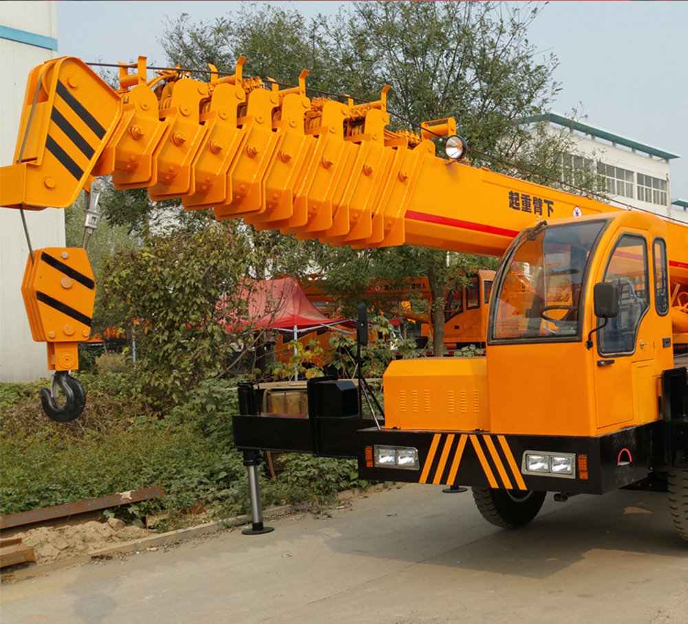 Truck Cranes Telescopic Crane 6 Ton, High Quality Truck Cranes ...