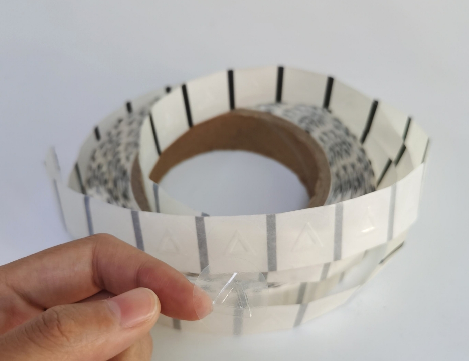 Triangle Blind Label Printing Transparent Button, High Quality Triangle ...