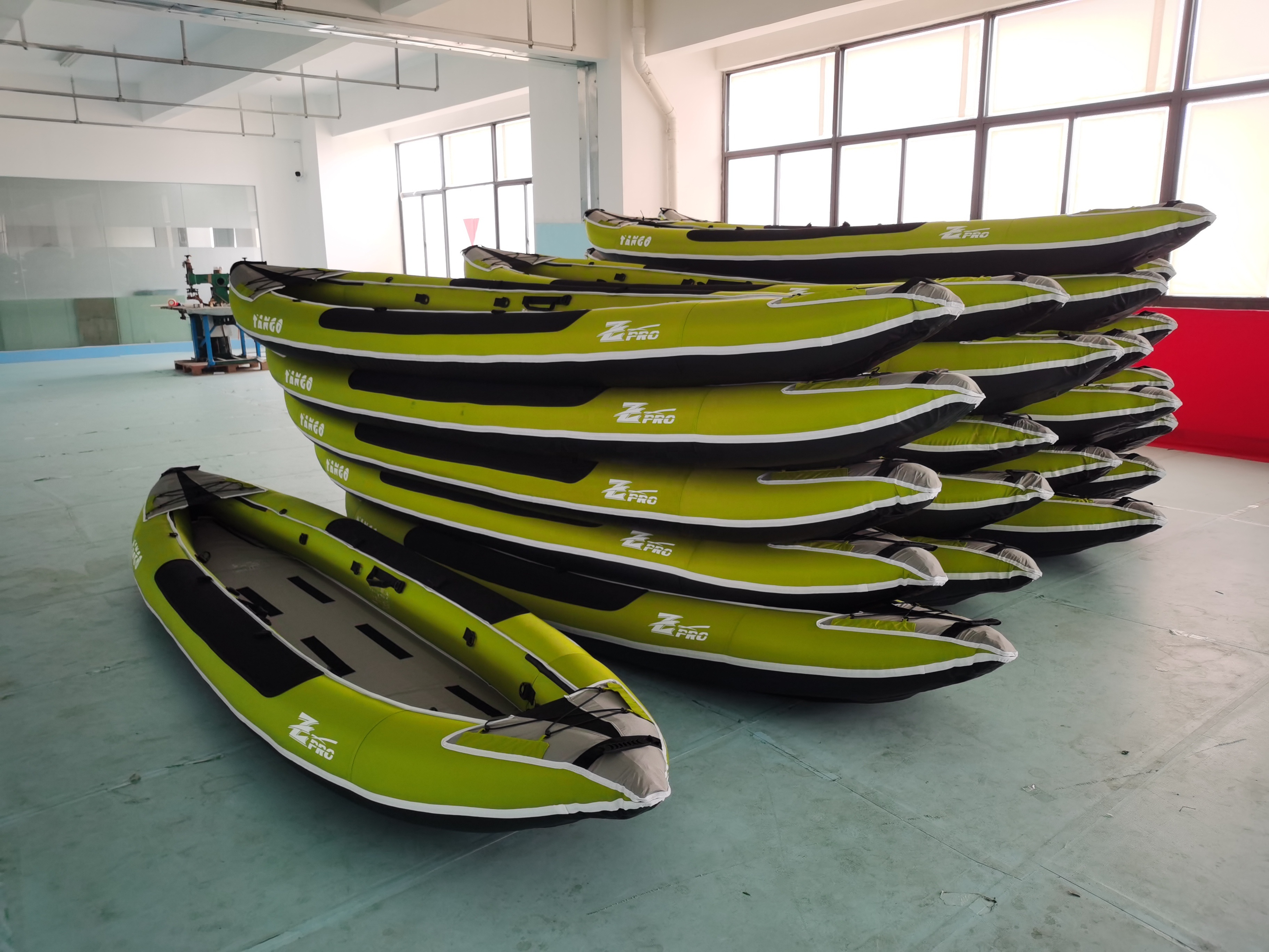 Customize 2-4 Person Inflatable Fishing Boat For Sale - Inflatable Raft ...