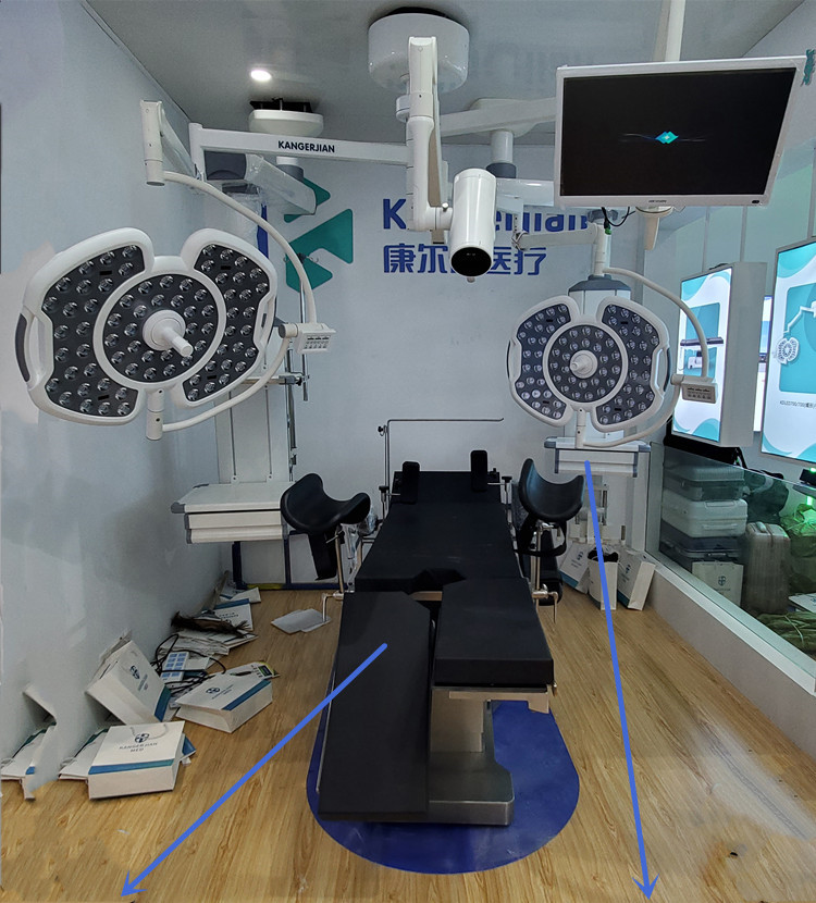 Butterfly Type Surgery Light With Monitors Hospital Operation Room Use ...