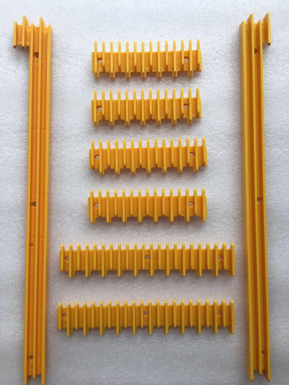 C2 Step Plastic Edge สำหรับบันไดเลื่อน Hyundai 35 องศา คุณภาพสูง C2 ...