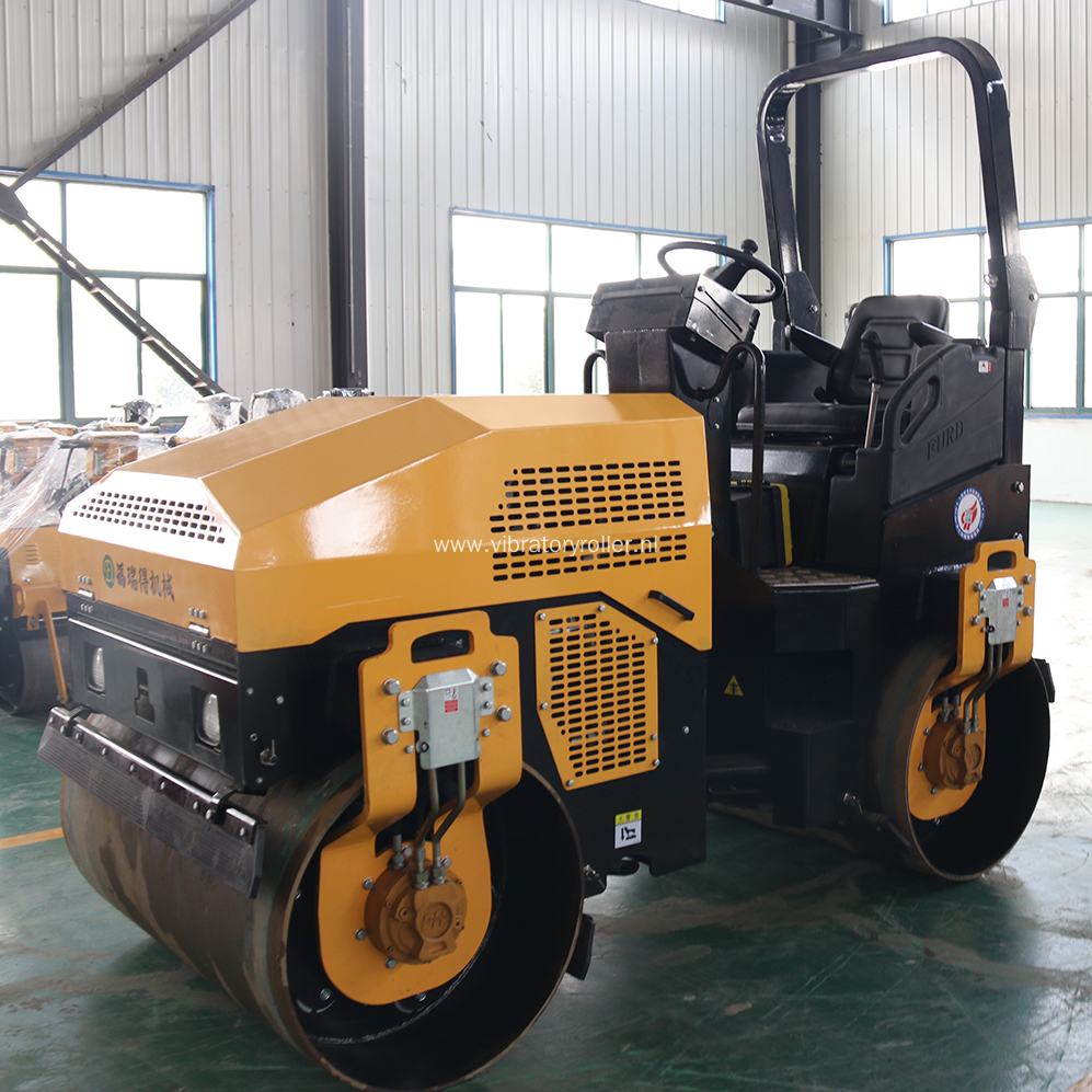 3Ton Self-propelled Vibratory Road Roller