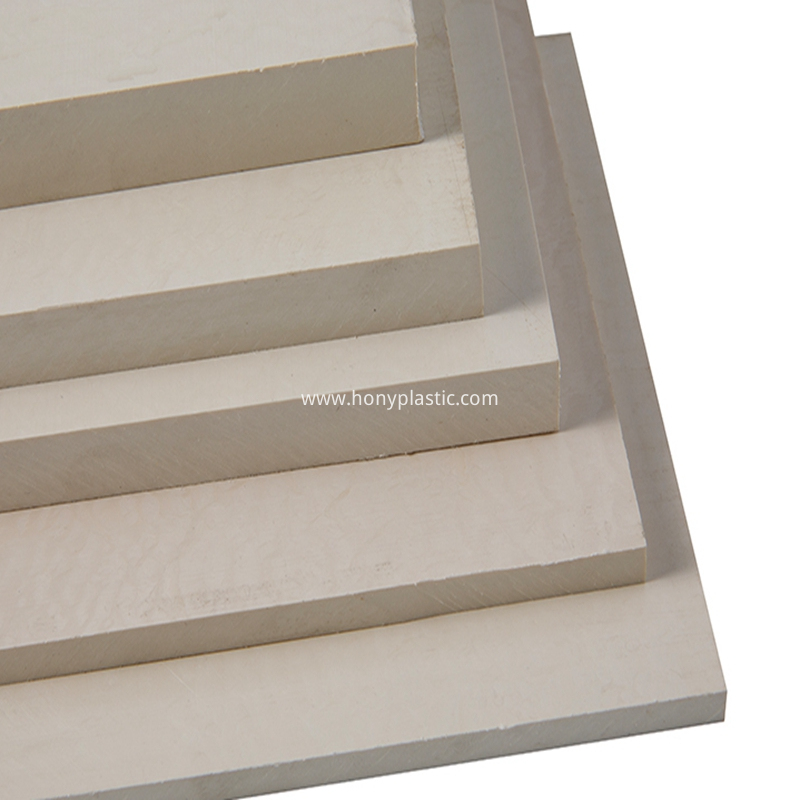 What are the main properties of modified PPS plastics