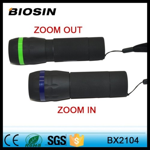 Black Color Zoomable Halogen Flashlight, High Quality Black Color ...