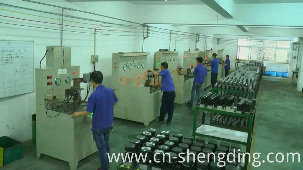 Hydraulic Cabin tilt pump 20917279 for VOLVO China Manufacturers ...