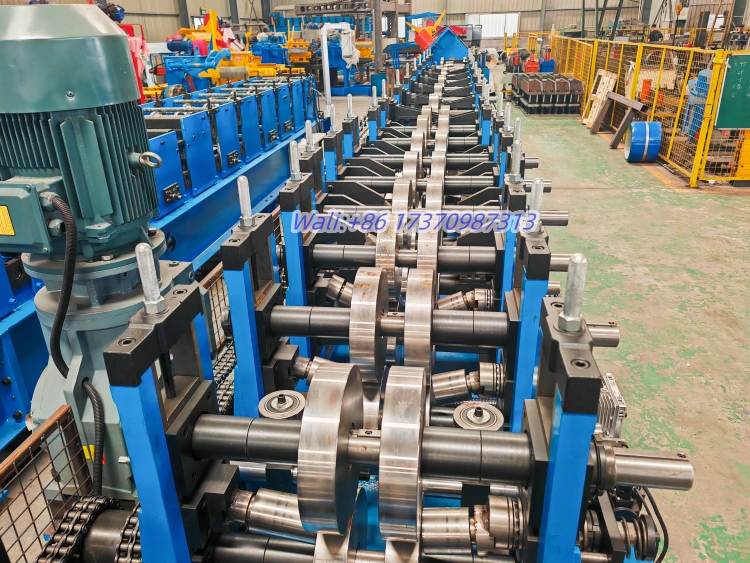 Struts Eave Struts และเครื่องขึ้นรูปม้วน Purlin สำหรับหลังคาและผนัง ...