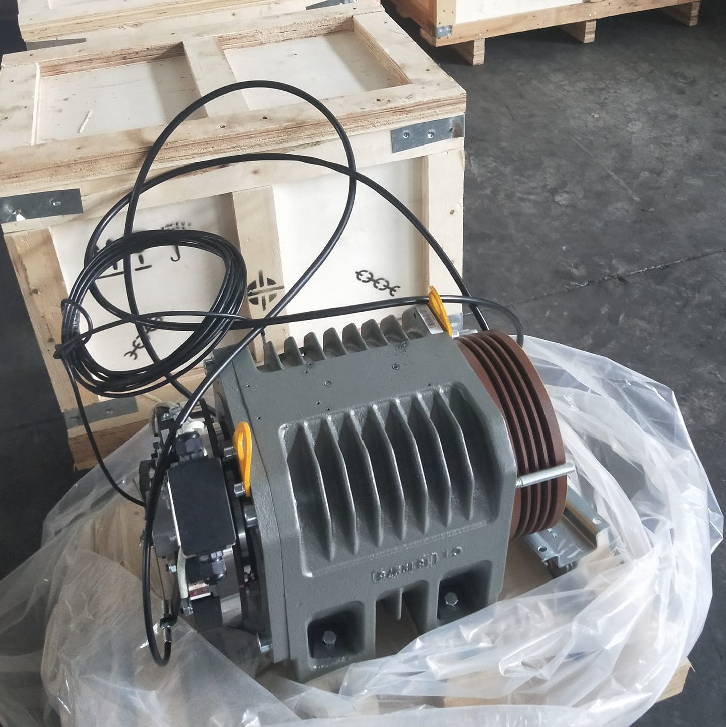 Montanari Gearless Elevator Motor Traction Machine - Price Inquiry ...