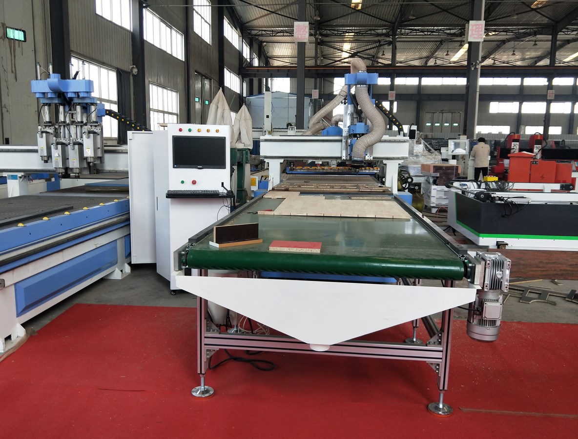 Auto Loading And Unloading Cnc Router Machine High Quality Auto Loading And Unloading Cnc