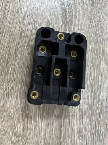 Compressor Sealing Terminal Three-phase Socket, High Quality Compressor ...
