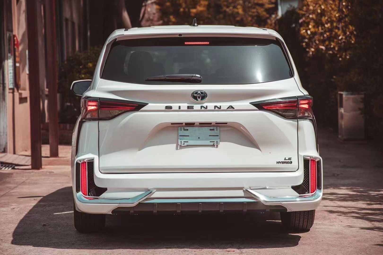 2021 Toyota Sienna Body Kit: Front And Rear Bumper With Grille, High ...