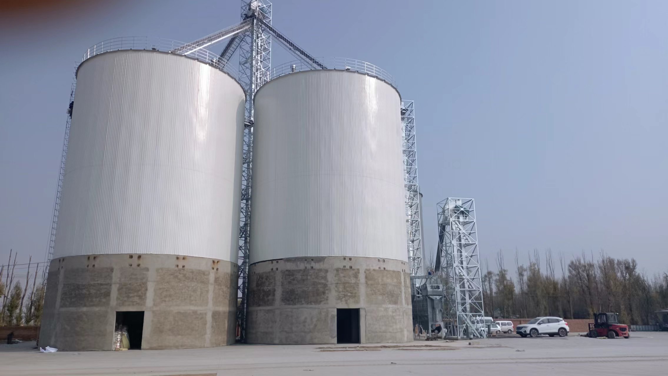 Galvanized Steel Storage Silos: Insulation Silos In 100, 200, 300, And ...