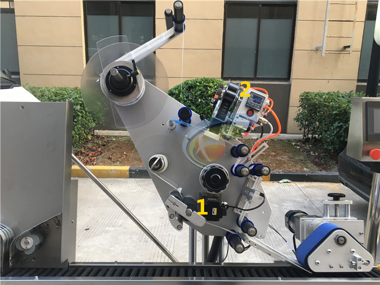 Customized Automatic Horizontal Test Tube Labeling Machine, High ...