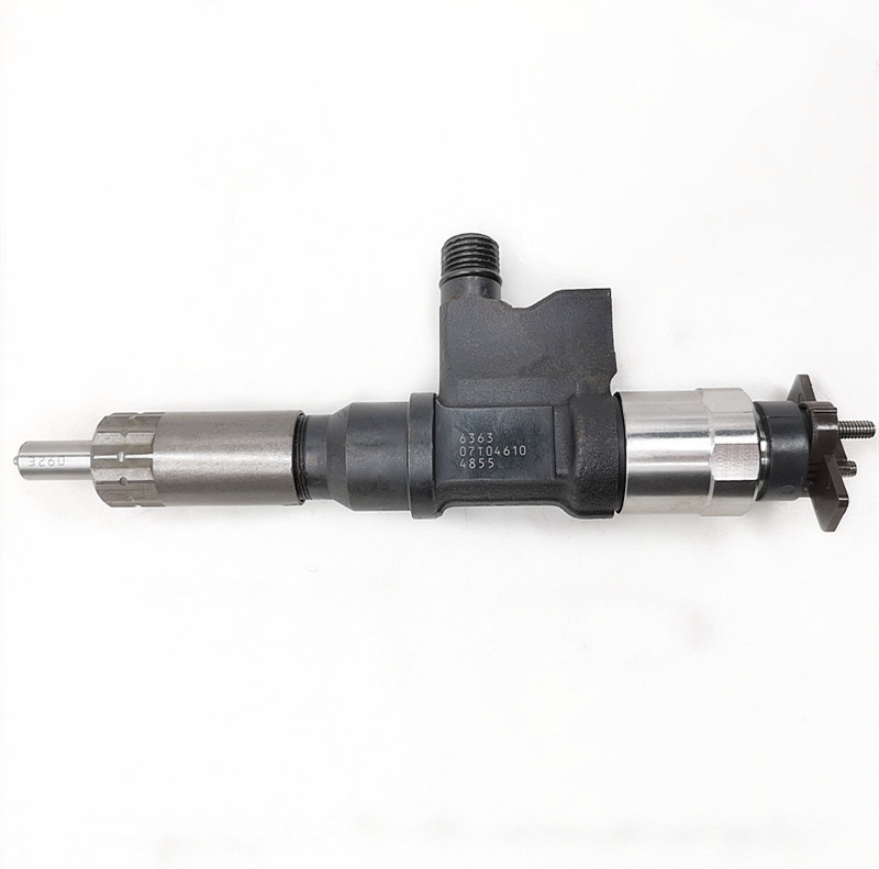 Common Rail Diesel Fuel Injector 095000-6363 For Excavator Spare Parts ...