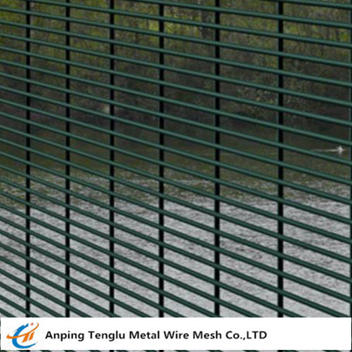 358 Security Mesh Fence, High Quality 358 Security Mesh Fence on ...