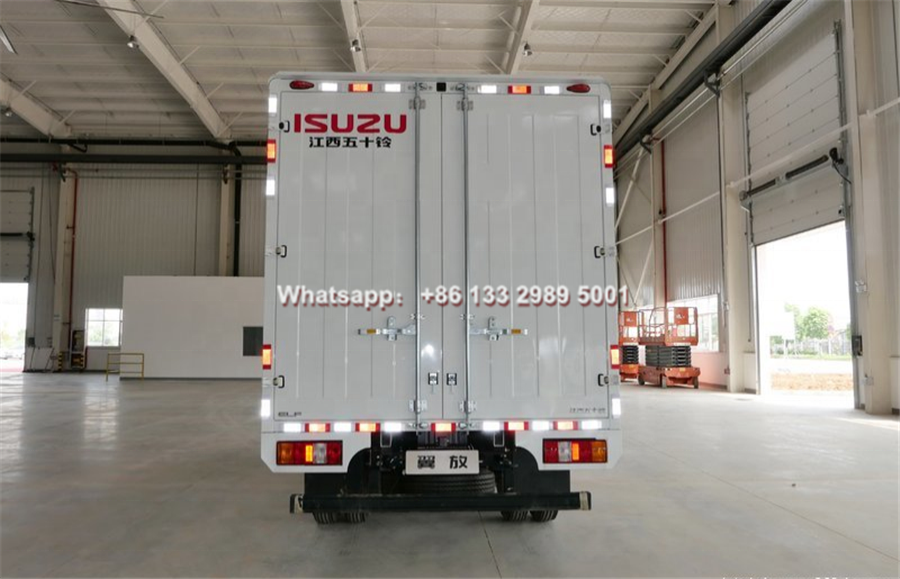 Japan Isuzu Brand Mini Cargo Van Trucks For Sale, High Quality Japan ...