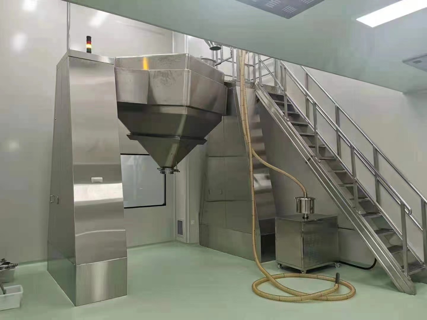 Automatic Lifting Hopper Ibc Mixer Bin Blender: A Comprehensive ...