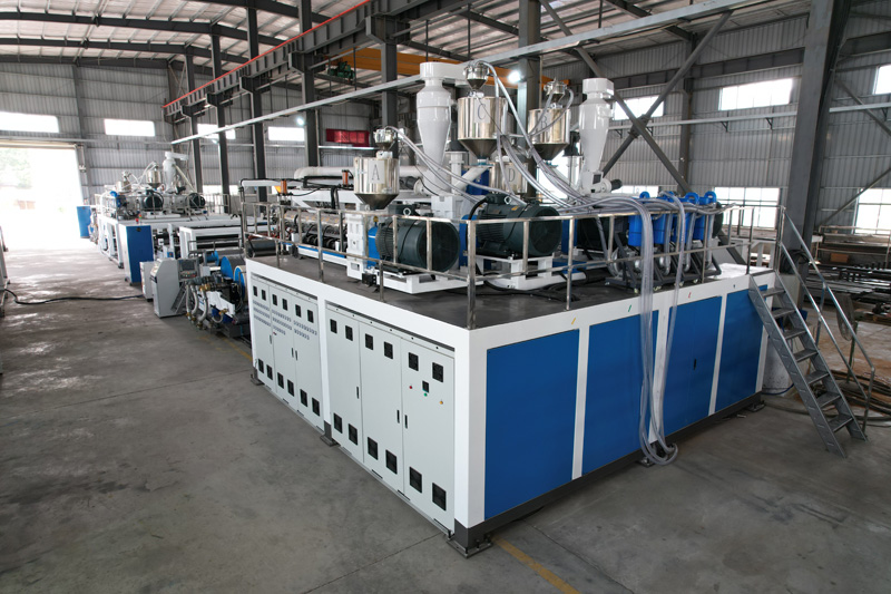 Differences between cast film machines