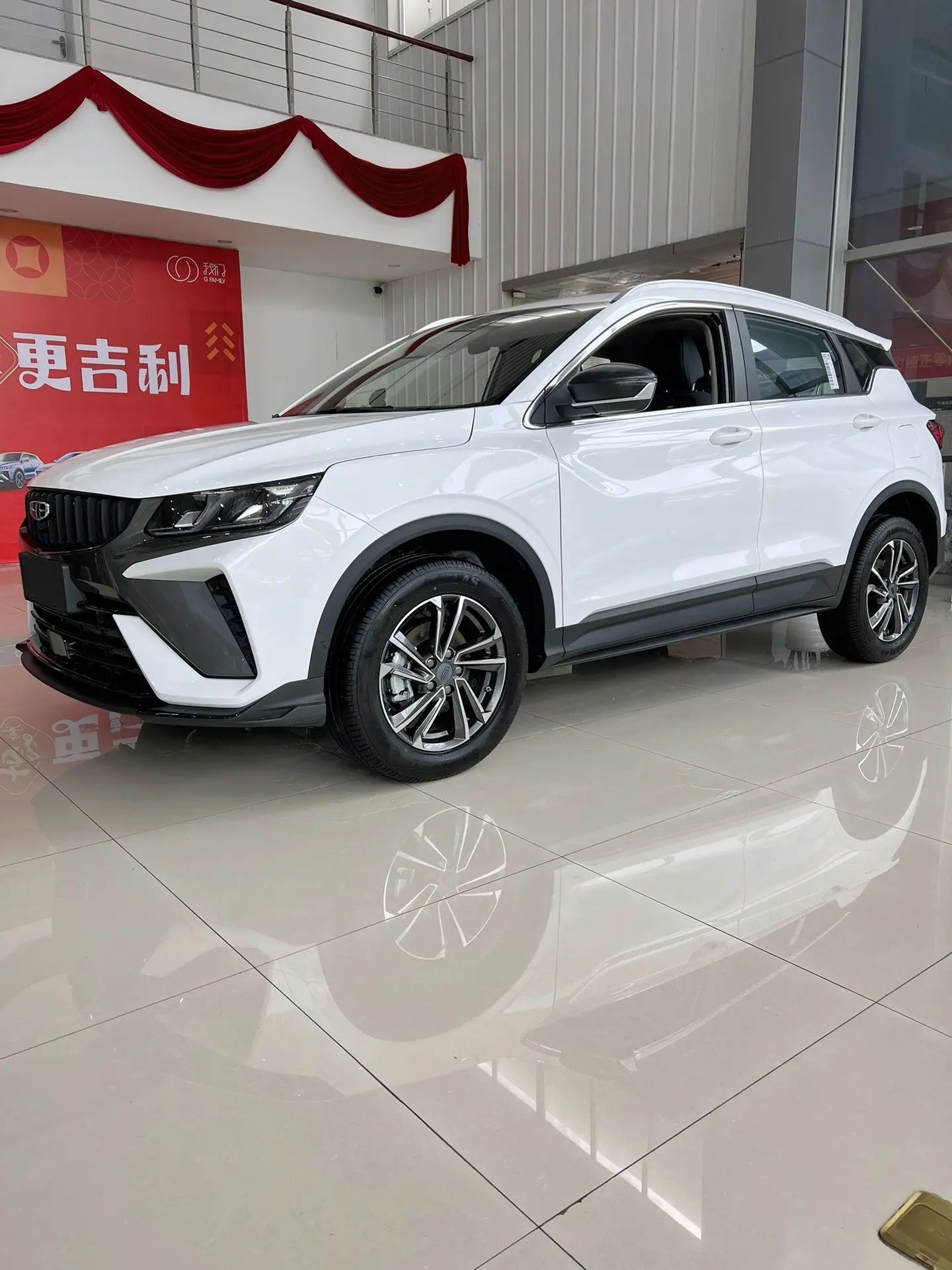 Geely New Coolray Bin Yue 2024 : 1.5td Dct 290t Suv 판매, Bossgoo.com의 ...