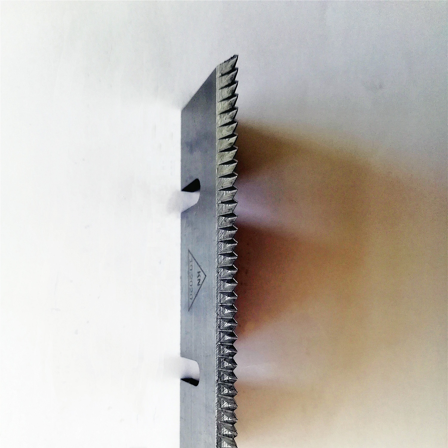 Industrial Straight Cut Off Knife With Perforated Toothed Long Cutting ...