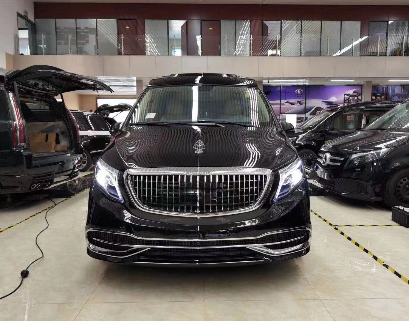 메르세데스 V- 클래스/vito W446/w447 Facelift 범퍼, 후드, 헤드 라이트, 미등용 공장 공급 Maybach ...