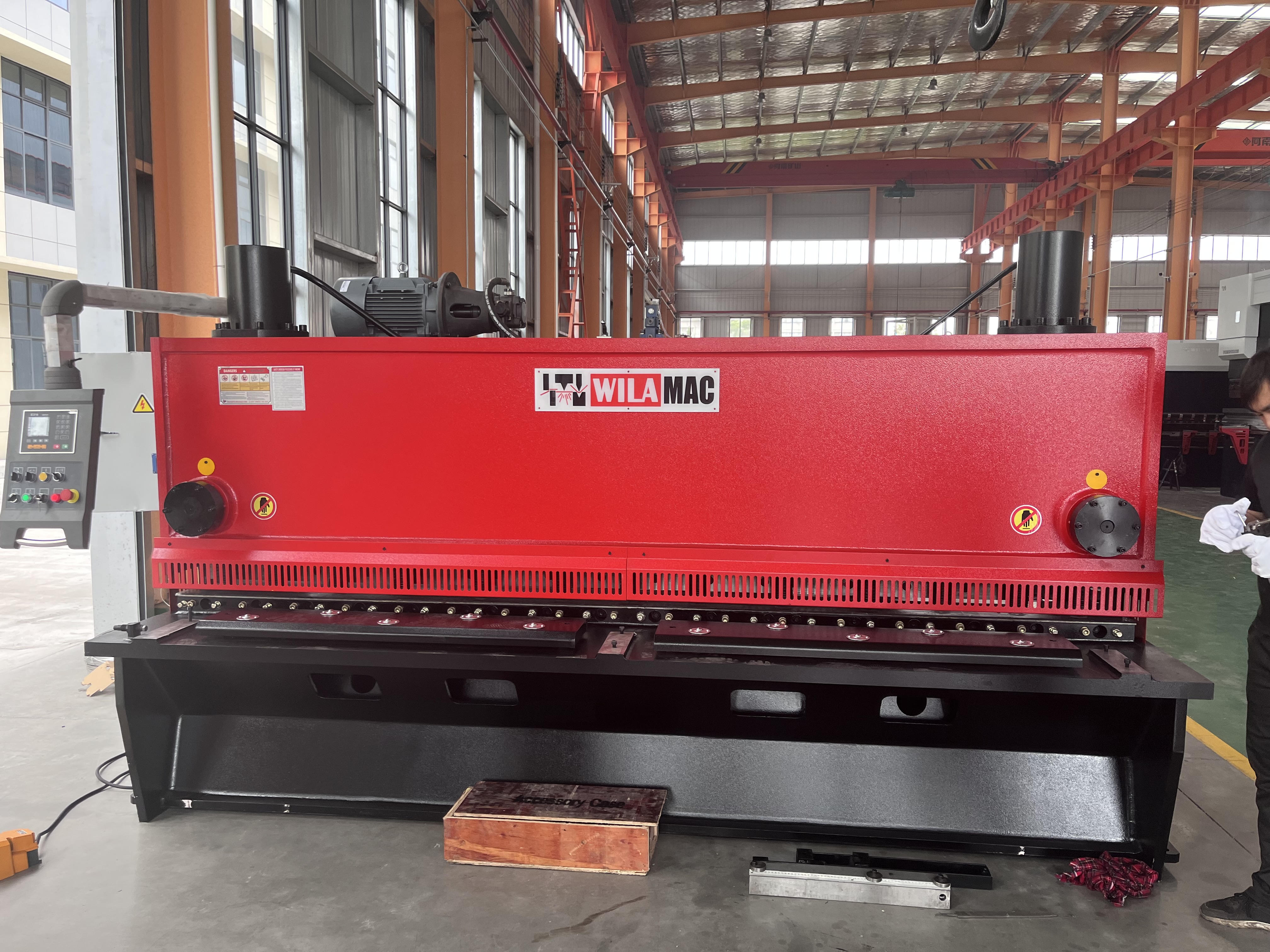 8x3200 E21s Controller Guillotine Shearing Machine - High-quality ...