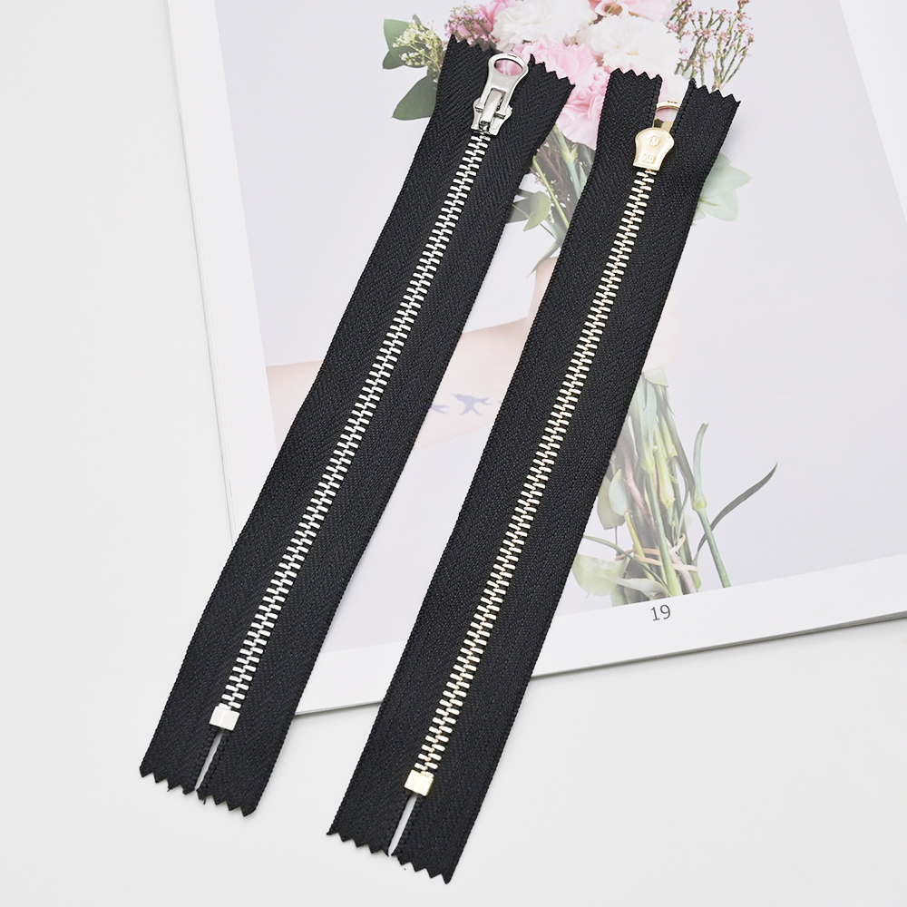 What are the different types of metal zippers?