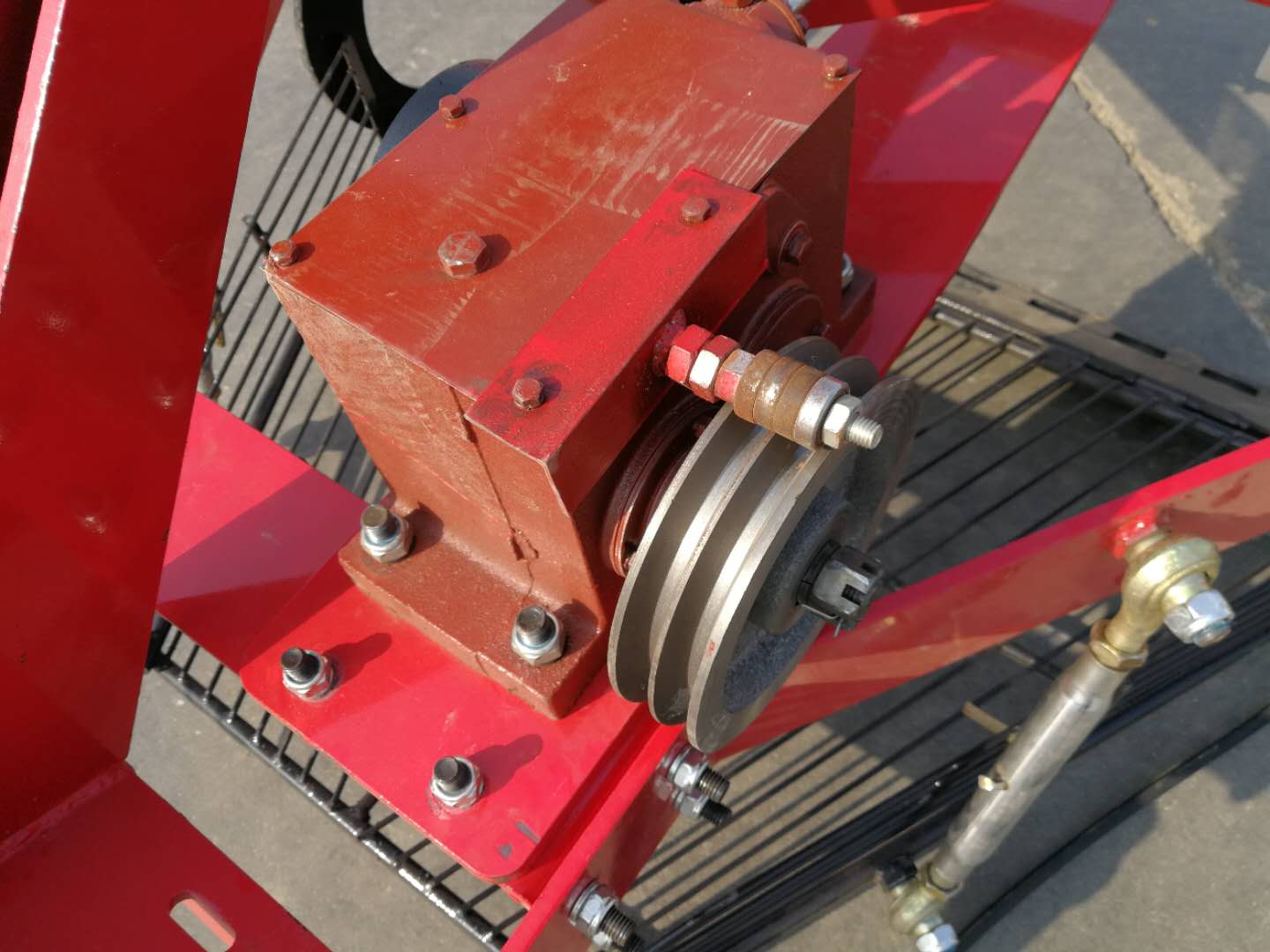 Tractor Mounted Garlic Digger Harvester, High Quality Tractor Mounted ...