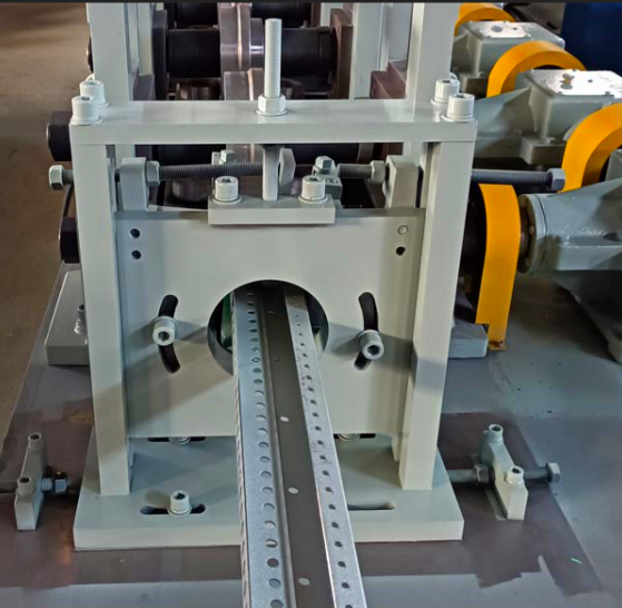 Cold-formed Steel C Profile Roll Forming Machine, High Quality Cold ...