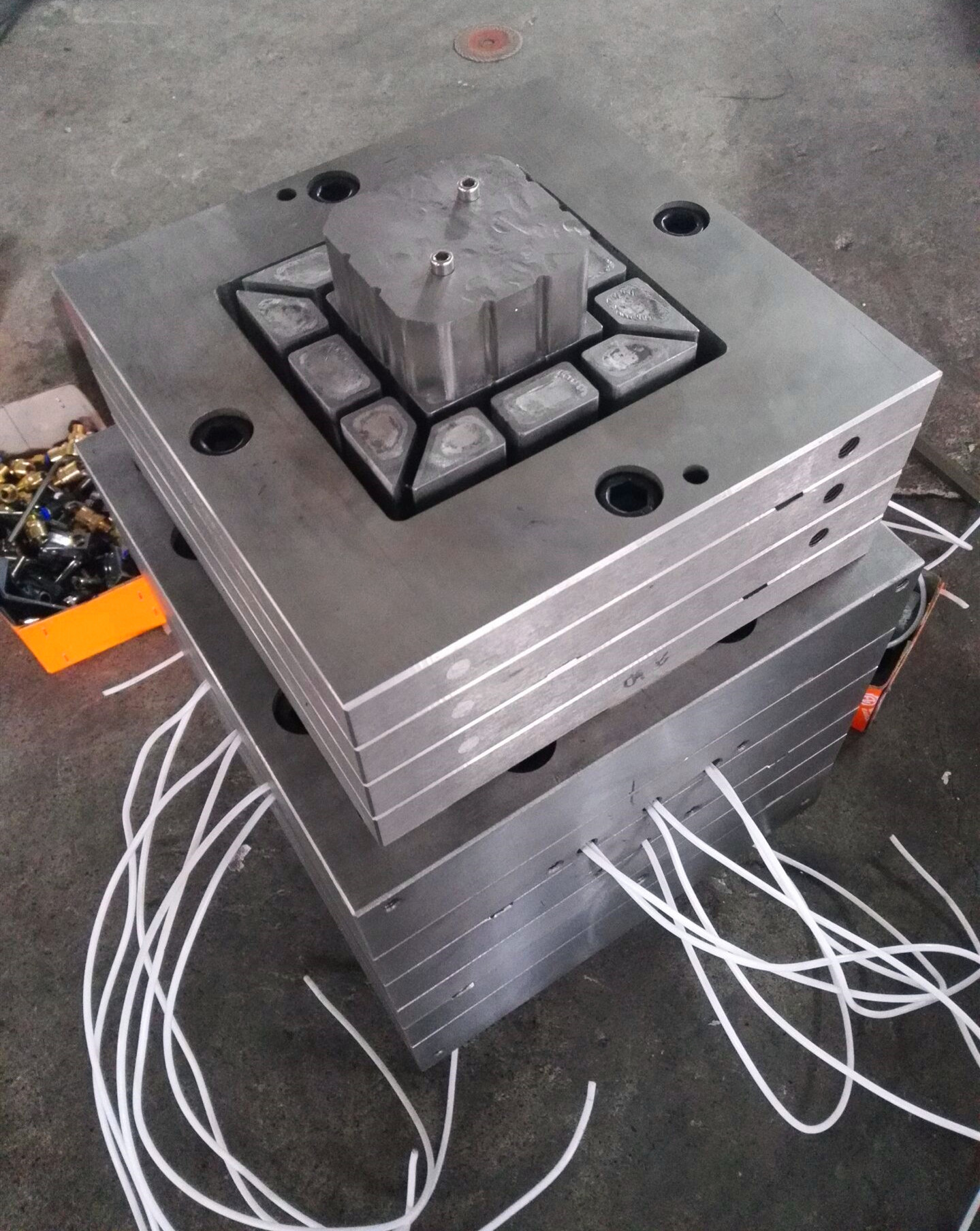 Wpc Post Extrusion Die Head And Mould, High Quality Wpc Post Extrusion ...